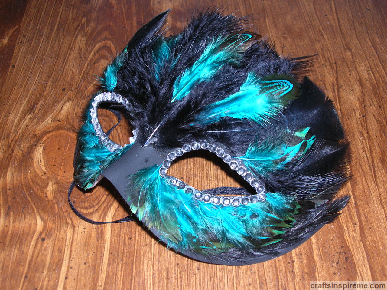 Feathered Bird Mask | Crafts Inspire Me